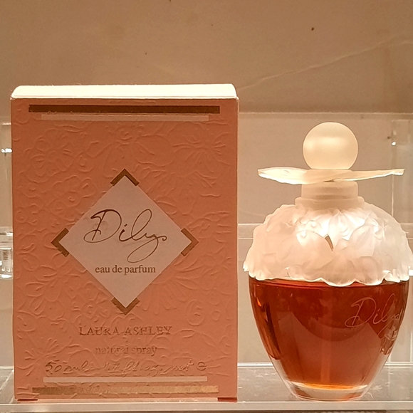 Laura Ashley | Makeup | New Rare Vintage Dilys By Laura Ashley Natural ...